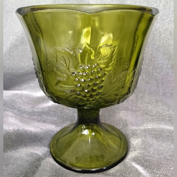 Indiana Glass | Accents | Vintage Indiana Glass Avocado Green Colony ...